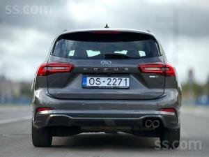 Pelēks Ford Focus 2022 Rīga, ar dzinēja tilpumu 1.00 L un nobraukumu 83 tūkst. km par 15900 €, foto 6 vietnē AUTOMOTO.COM.LV