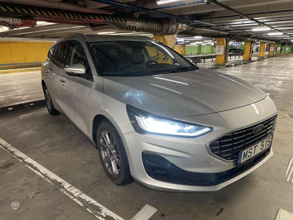 Pelēks Ford Focus 2023 Viļņa, ar dzinēja tilpumu 1.00 L un nobraukumu 52 tūkst. km par 15800 €, foto 4 vietnē AUTOMOTO.COM.LV