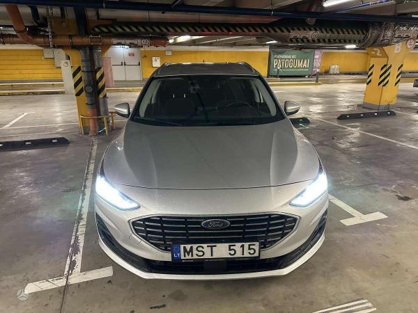 Pelēks Ford Focus 2023 Viļņa, ar dzinēja tilpumu 1.00 L un nobraukumu 52 tūkst. km par 15800 €, foto 5 vietnē AUTOMOTO.COM.LV
