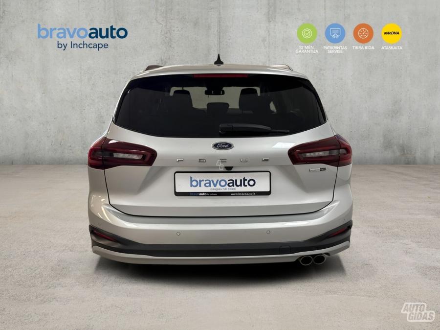 Grey Ford Focus 2023 in Vilnius, with an engine capacity of 1.00 L and mileage of 112 thousand km for 16000 €, photo 5 on AUTOMOTO.COM.LV