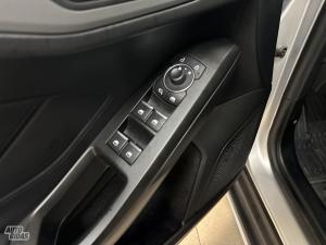 Grey Ford Focus 2023 in Vilnius, with an engine capacity of 1.00 L and mileage of 112 thousand km for 16000 €, photo 10 on AUTOMOTO.COM.LV