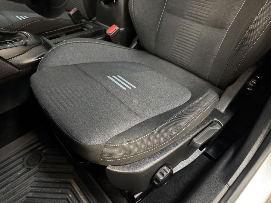 Grey Ford Focus 2023 in Vilnius, with an engine capacity of 1.00 L and mileage of 112 thousand km for 16000 €, photo 12 on AUTOMOTO.COM.LV