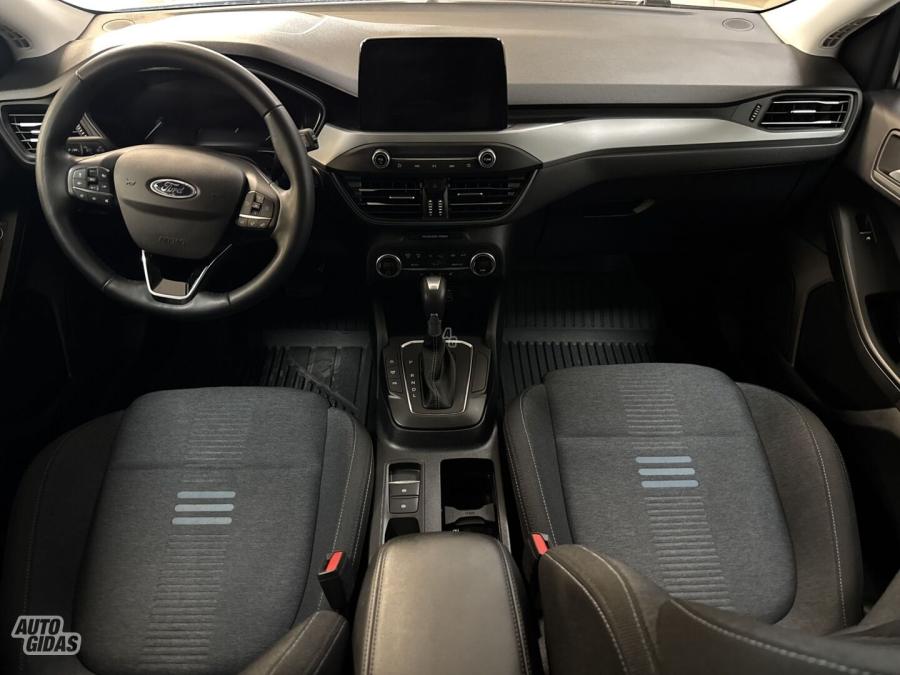 Grey Ford Focus 2023 in Vilnius, with an engine capacity of 1.00 L and mileage of 112 thousand km for 16000 €, photo 13 on AUTOMOTO.COM.LV