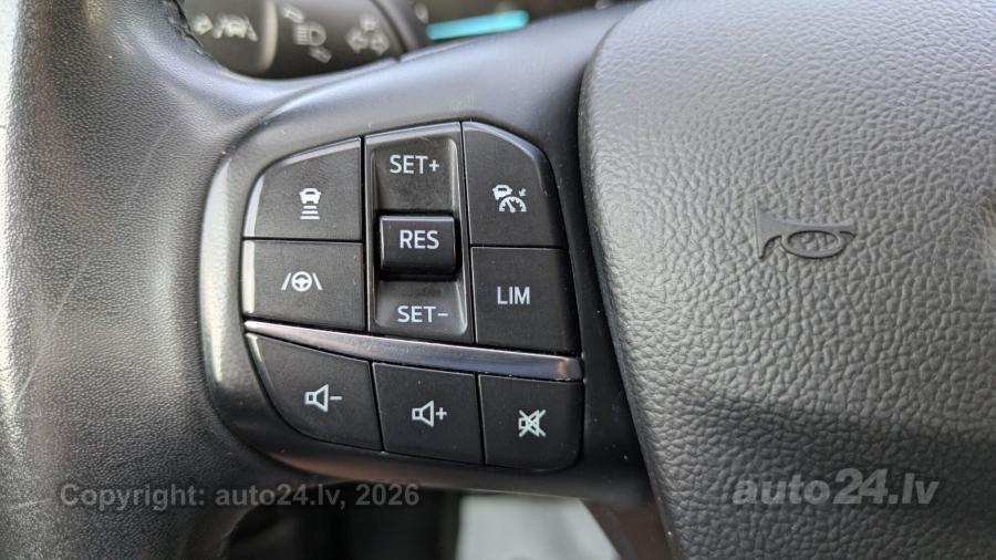 Grey Ford Focus 2023 in Tartu, with an engine capacity of 1.50 L and mileage of 156 thousand km for 13999 €, photo 12 on AUTOMOTO.COM.LV
