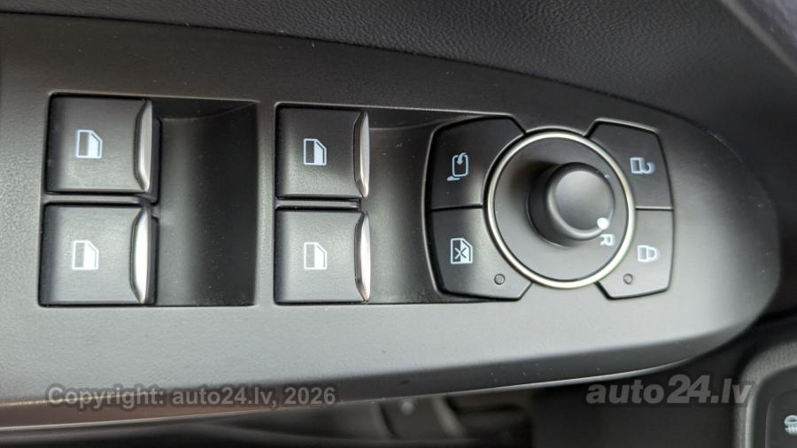 Grey Ford Focus 2023 in Tartu, with an engine capacity of 1.50 L and mileage of 156 thousand km for 13999 €, photo 20 on AUTOMOTO.COM.LV