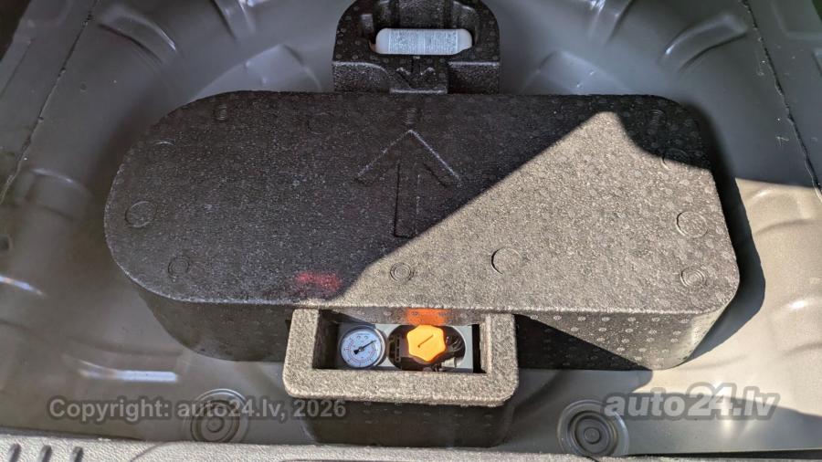 Grey Ford Focus 2023 in Tartu, with an engine capacity of 1.50 L and mileage of 156 thousand km for 13999 €, photo 26 on AUTOMOTO.COM.LV