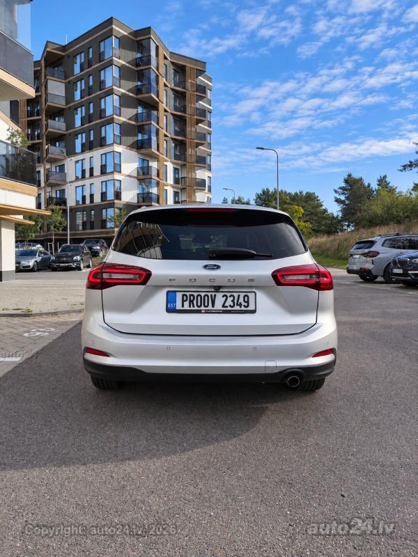 Ford Focus 2023 in Tallinn on AUTOMOTO.COM.LV Grey Ford Focus 2023 in Tallinn, with an engine capacity of 1.50 L and mileage of 150 thousand km for 13999 €, photo 7 on AUTOMOTO.COM.LV