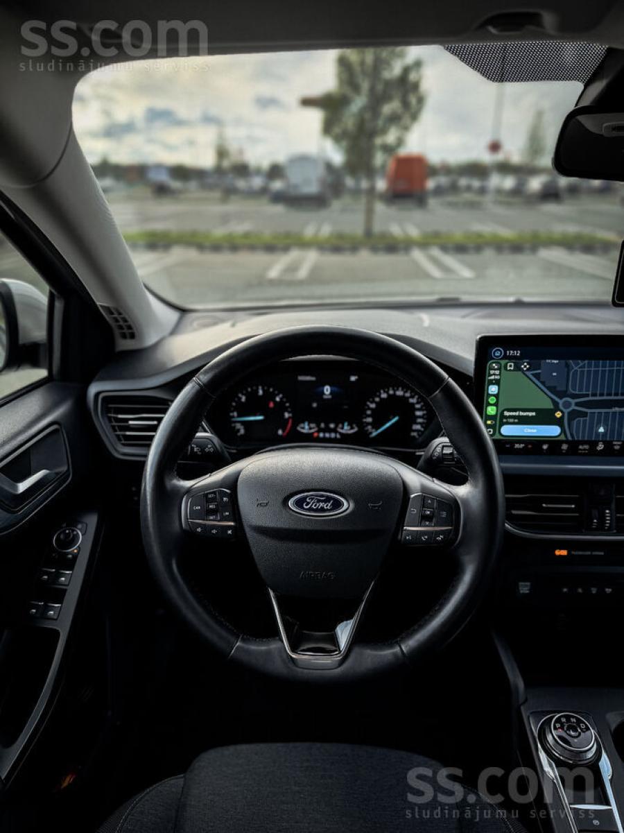 Grey Ford Focus 2023 in Riga, with an engine capacity of 1.50 L and mileage of 143 thousand km for 13250 €, photo 9 on AUTOMOTO.COM.LV