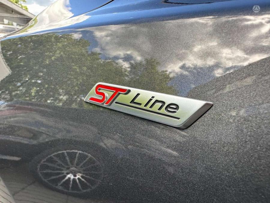 Grey Ford Focus 2023 in Kaunas, with an engine capacity of 1.00 L and mileage of 237 thousand km for 10800 €, photo 7 on AUTOMOTO.COM.LV