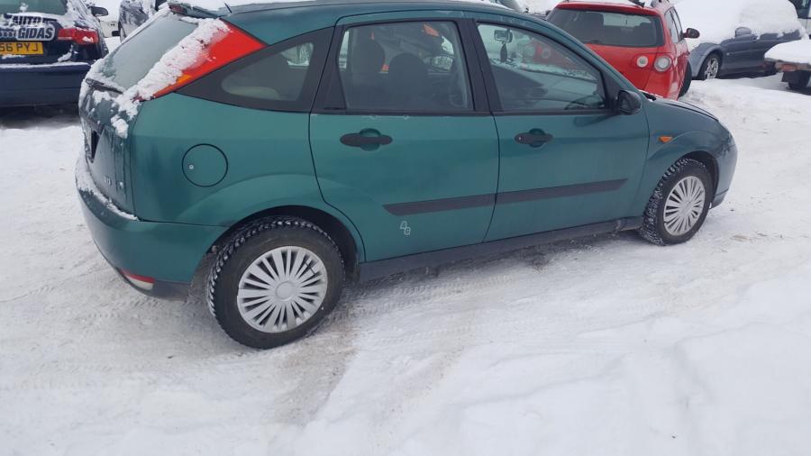 Ford Focus 2000 in Vilnius, with an engine capacity of 1.80 L and mileage of 258 thousand km for 650 €, photo 3 on AUTOMOTO.COM.LV