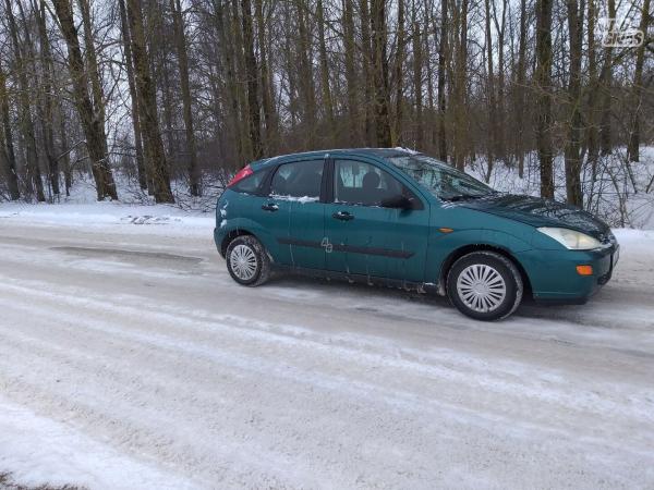 Ford Focus 2000 Viļņa, ar dzinēja tilpumu 1.80 L un nobraukumu 258 tūkst. km par 750 €, foto 4 vietnē AUTOMOTO.COM.LV