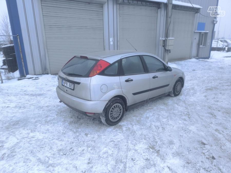 Ford Focus 2001 Kauņa, ar dzinēja tilpumu 1.80 L un nobraukumu 280 tūkst. km par 399 €, foto 3 vietnē AUTOMOTO.COM.LV