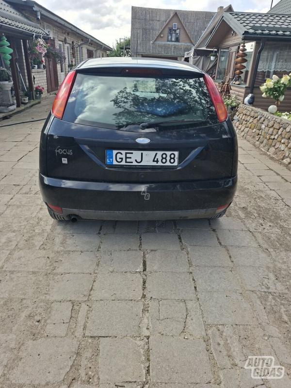 Ford Focus 2001 Panevēža, ar dzinēja tilpumu 1.60 L un nobraukumu 232 tūkst. km par 800 €, foto 1 vietnē AUTOMOTO.COM.LV