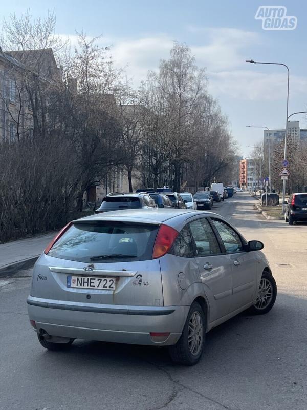 Ford Focus 2002 Viļņa, ar dzinēja tilpumu 1.60 L un nobraukumu 253 tūkst. km par 400 €, foto 5 vietnē AUTOMOTO.COM.LV