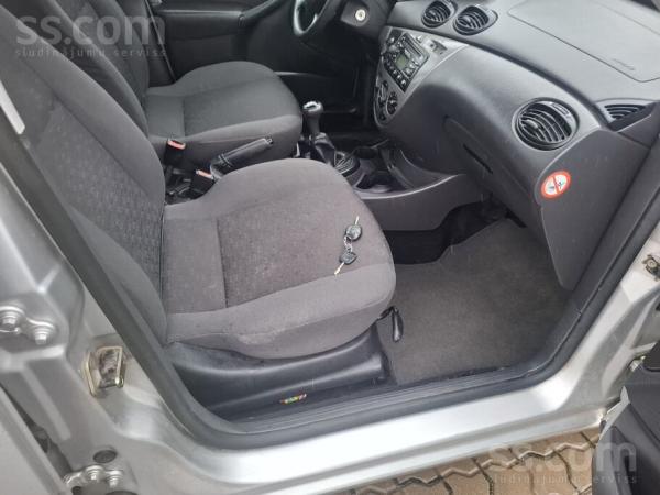Ford Focus 2003 Saldus, ar dzinēja tilpumu 1.60 L un nobraukumu 68 tūkst. km par 1000 €, foto 9 vietnē AUTOMOTO.COM.LV