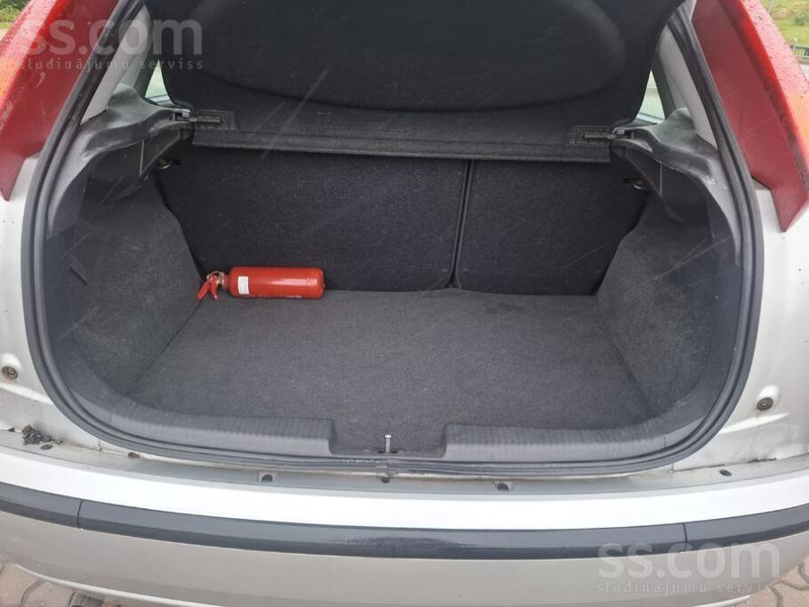 Ford Focus 2003 Saldus, ar dzinēja tilpumu 1.60 L un nobraukumu 68 tūkst. km par 1000 €, foto 13 vietnē AUTOMOTO.COM.LV