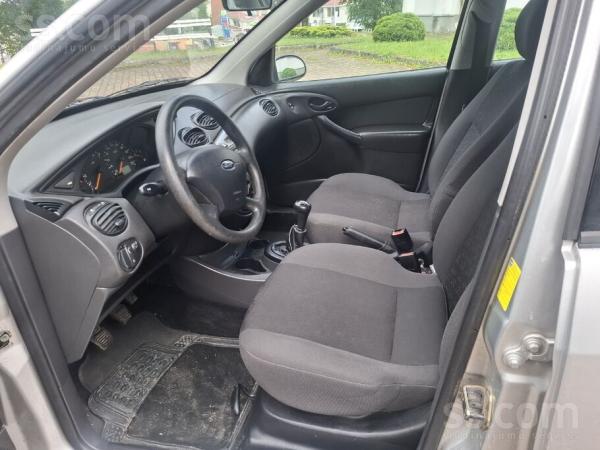 Ford Focus 2003 in Saldus, with an engine capacity of 1.60 L and mileage of 68 thousand km for 1000 €, photo 6 on AUTOMOTO.COM.LV