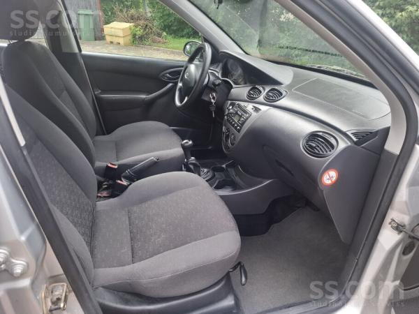 Ford Focus 2003 in Saldus, with an engine capacity of 1.60 L and mileage of 68 thousand km for 1000 €, photo 8 on AUTOMOTO.COM.LV
