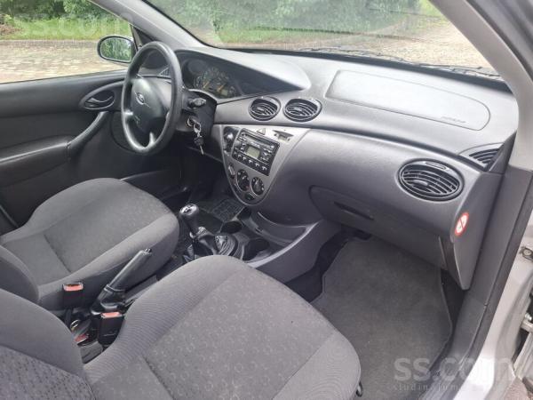 Ford Focus 2003 in Saldus, with an engine capacity of 1.60 L and mileage of 68 thousand km for 1000 €, photo 9 on AUTOMOTO.COM.LV