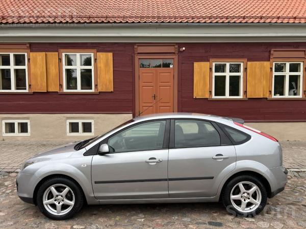 Ford Focus 2005 in Jelgava, with an engine capacity of 1.60 L and mileage of 317 thousand km for 1500 €, photo 2 on AUTOMOTO.COM.LV