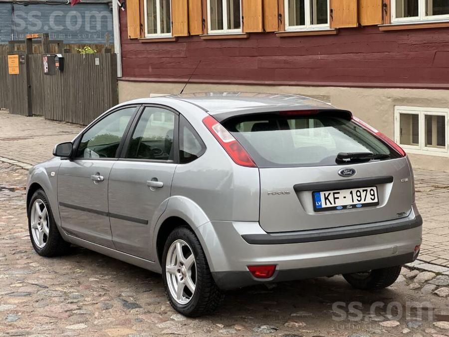 Ford Focus 2005 Jelgava, ar dzinēja tilpumu 1.60 L un nobraukumu 317 tūkst. km par 5100 €, foto 4 vietnē AUTOMOTO.COM.LV