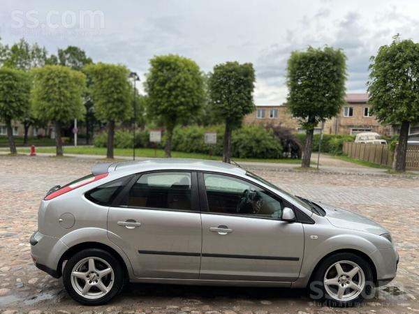 Ford Focus 2005 in Jelgava, with an engine capacity of 1.60 L and mileage of 317 thousand km for 1500 €, photo 7 on AUTOMOTO.COM.LV