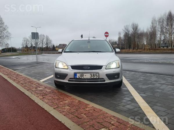 Ford Focus 2005 in Jelgava, with an engine capacity of 1.60 L and mileage of 222 thousand km for 500 €, photo 1 on AUTOMOTO.COM.LV