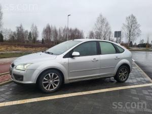 Ford Focus 2005 in Jelgava, with an engine capacity of 1.60 L and mileage of 222 thousand km for 500 €, photo 2 on AUTOMOTO.COM.LV