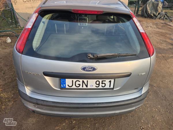 Ford Focus 2005 Kauņa, ar dzinēja tilpumu 1.60 L un nobraukumu 366 tūkst. km par 800 €, foto 2 vietnē AUTOMOTO.COM.LV