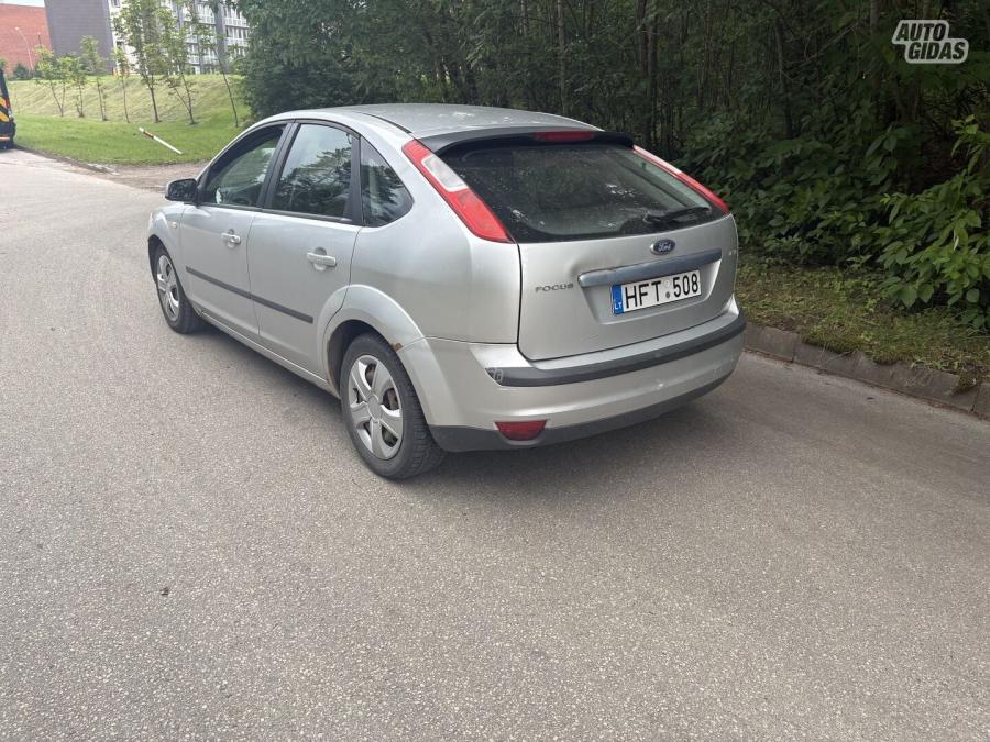 Ford Focus 2005 Anykščiai, ar dzinēja tilpumu 1.60 L un nobraukumu 211 tūkst. km par 350 €, foto 4 vietnē AUTOMOTO.COM.LV