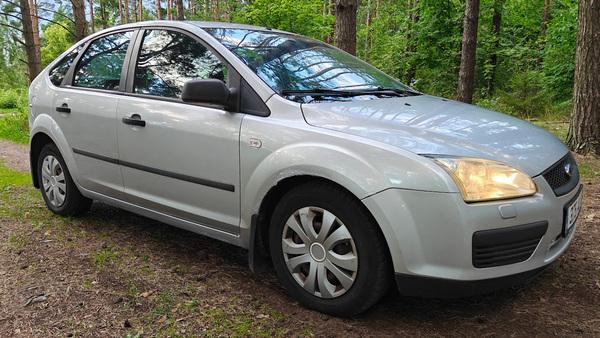 Ford Focus 2005 Tartu, ar dzinēja tilpumu 1.60 L un nobraukumu 261 tūkst. km par 990 €, foto 3 vietnē AUTOMOTO.COM.LV
