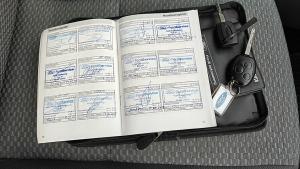 Ford Focus 2005 in Tartu, with an engine capacity of 1.60 L and mileage of 261 thousand km for 990 €, photo 16 on AUTOMOTO.COM.LV