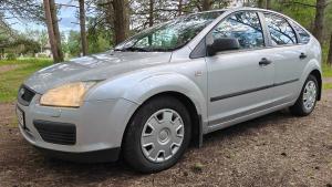 Ford Focus 2005 in Tartu, with an engine capacity of 1.60 L and mileage of 261 thousand km for 990 €, photo 17 on AUTOMOTO.COM.LV
