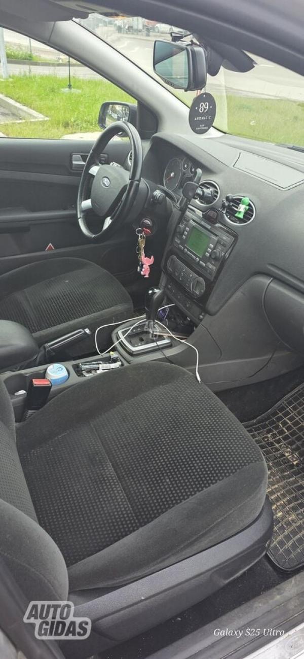 Ford Focus 2005 Kauņa, ar dzinēja tilpumu 1.60 L un nobraukumu 185 tūkst. km par 600 €, foto 10 vietnē AUTOMOTO.COM.LV