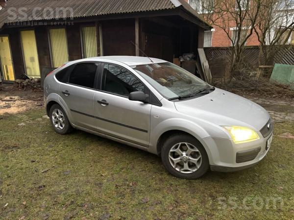 Ford Focus 2006 in Riga, with an engine capacity of 1.60 L and mileage of 245 thousand km for 1350 €, photo 2 on AUTOMOTO.COM.LV