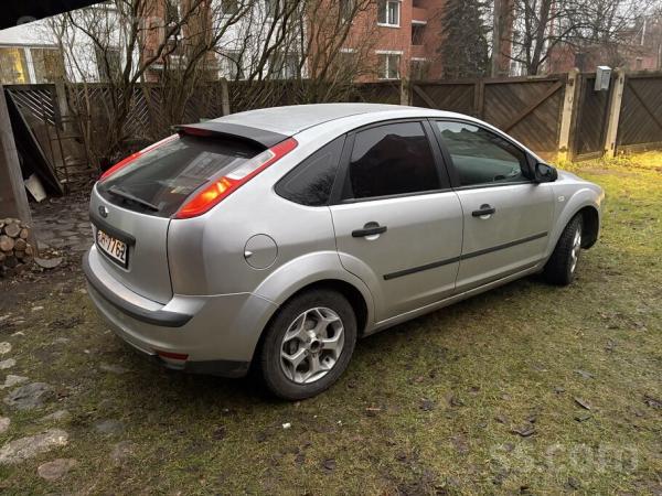 Ford Focus 2006 in Riga, with an engine capacity of 1.60 L and mileage of 245 thousand km for 1350 €, photo 3 on AUTOMOTO.COM.LV