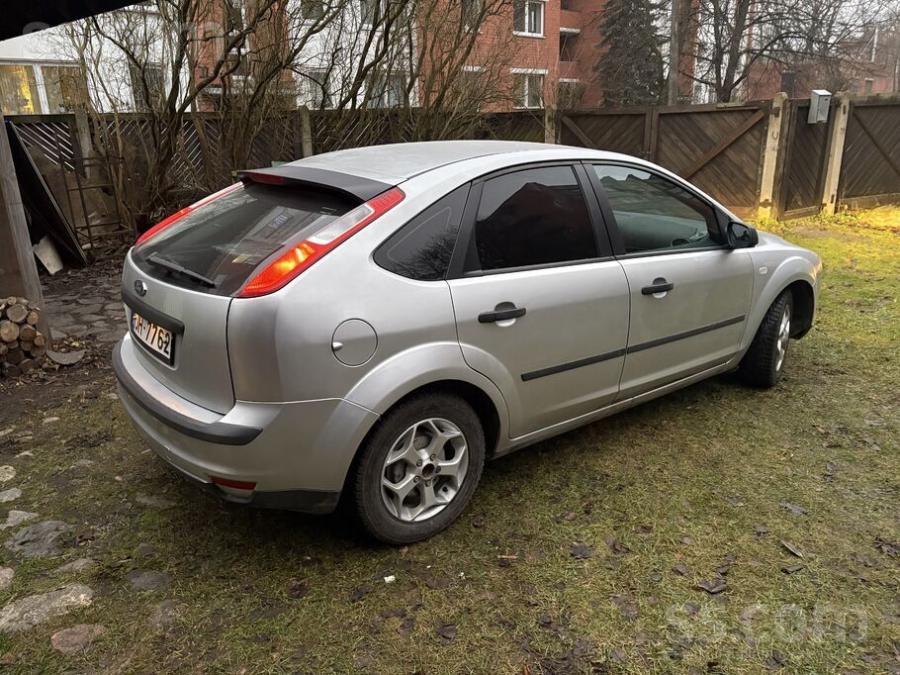 Ford Focus 2006 in Riga, with an engine capacity of 1.60 L and mileage of 245 thousand km for 1350 €, photo 3 on AUTOMOTO.COM.LV