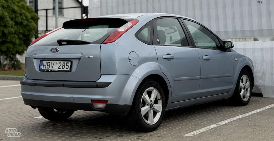 Ford Focus 2006 in Kaunas, with an engine capacity of 1.60 L and mileage of 307 thousand km for 1000 €, photo 5 on AUTOMOTO.COM.LV