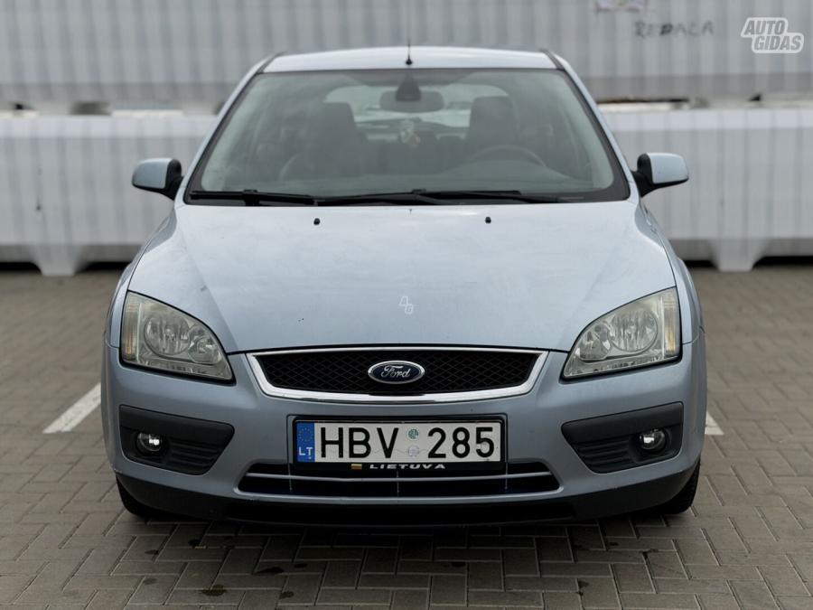 Ford Focus 2006 in Kaunas, with an engine capacity of 1.60 L and mileage of 307 thousand km for 1000 €, photo 6 on AUTOMOTO.COM.LV