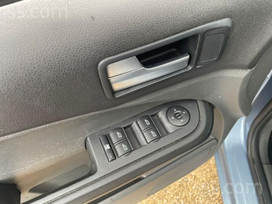 Ford Focus 2006 in Riga, with an engine capacity of 1.60 L and mileage of 0 thousand km for 1199 €, photo 18 on AUTOMOTO.COM.LV