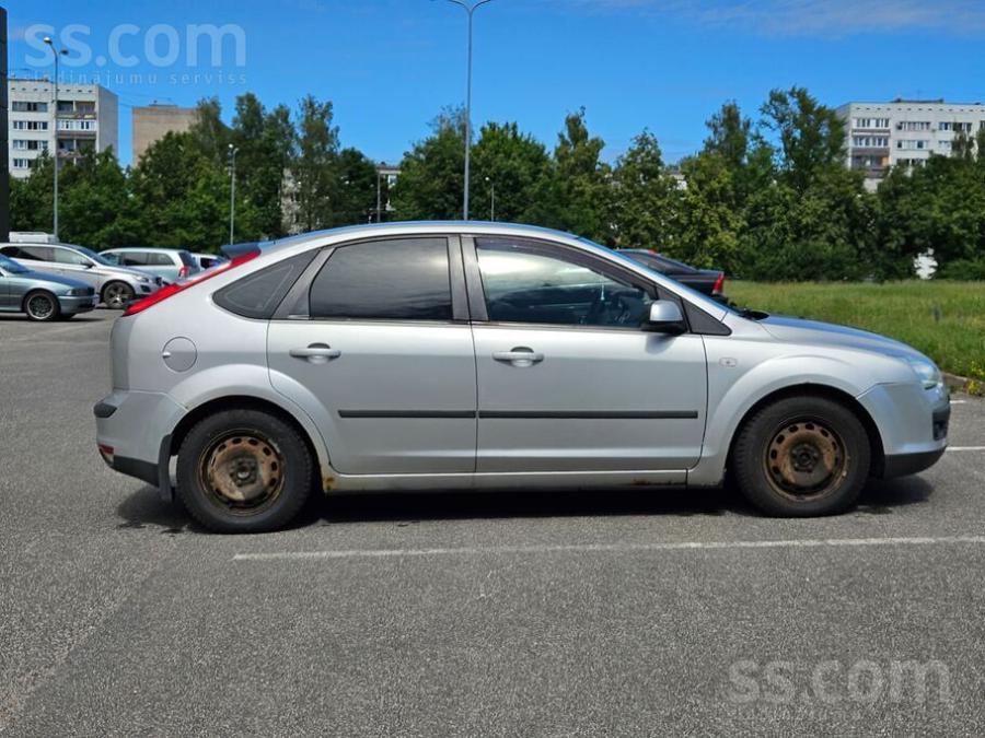 Ford Focus 2006 Rīga, ar dzinēja tilpumu 1.60 L un nobraukumu 217 tūkst. km par 400 €, foto 4 vietnē AUTOMOTO.COM.LV