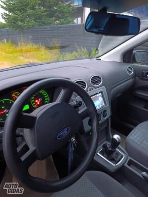 Ford Focus 2006 Viļņa, ar dzinēja tilpumu 1.60 L un nobraukumu 290 tūkst. km par 650 €, foto 4 vietnē AUTOMOTO.COM.LV