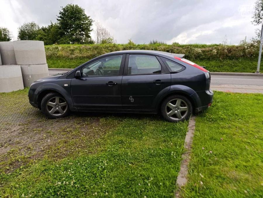 Ford Focus 2006 Viļņa, ar dzinēja tilpumu 1.60 L un nobraukumu 290 tūkst. km par 650 €, foto 7 vietnē AUTOMOTO.COM.LV