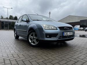 Ford Focus 2006 in Trakai, with an engine capacity of 1.60 L and mileage of 280 thousand km for 1590 €, photo 3 on AUTOMOTO.COM.LV