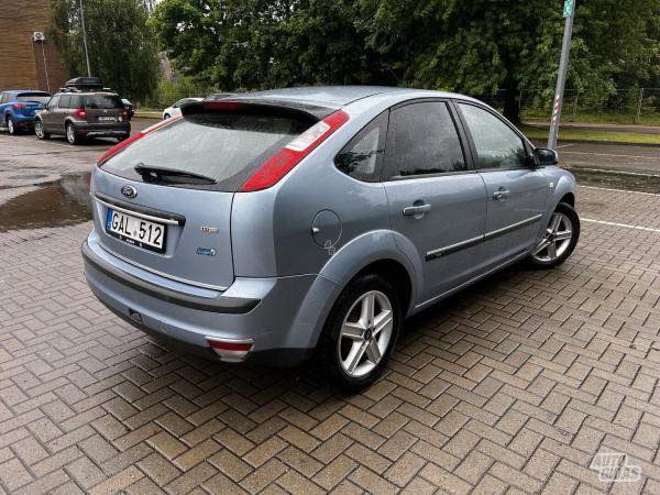 Ford Focus 2006 Trakai, ar dzinēja tilpumu 1.60 L un nobraukumu 280 tūkst. km par 1590 €, foto 4 vietnē AUTOMOTO.COM.LV