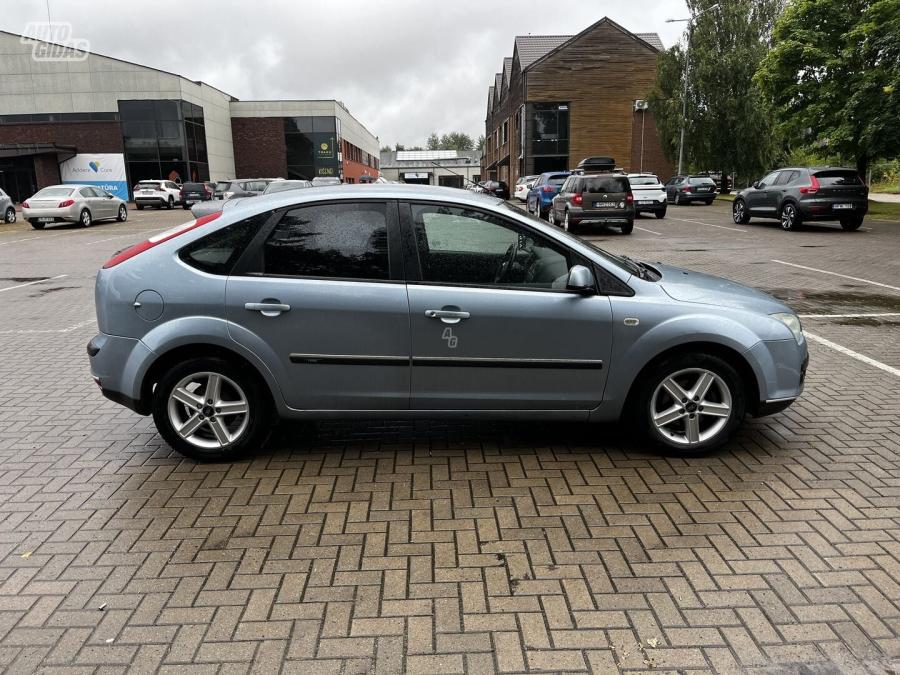 Ford Focus 2006 in Trakai, with an engine capacity of 1.60 L and mileage of 280 thousand km for 1590 €, photo 7 on AUTOMOTO.COM.LV