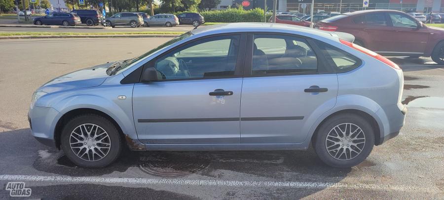 Ford Focus 2006 Kauņa, ar dzinēja tilpumu 1.60 L un nobraukumu 245 tūkst. km par 350 €, foto 3 vietnē AUTOMOTO.COM.LV