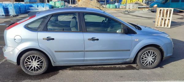 Ford Focus 2006 Kauņa, ar dzinēja tilpumu 1.60 L un nobraukumu 245 tūkst. km par 350 €, foto 5 vietnē AUTOMOTO.COM.LV