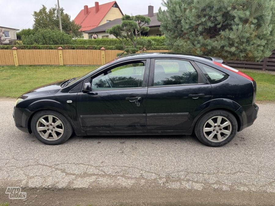 Ford Focus 2006 Ukmergė, ar dzinēja tilpumu 1.80 L un nobraukumu 270 tūkst. km par 550 €, foto 4 vietnē AUTOMOTO.COM.LV