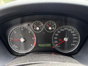 Ford Focus 2006 Ukmergė, ar dzinēja tilpumu 1.80 L un nobraukumu 270 tūkst. km par 550 €, foto 13 vietnē AUTOMOTO.COM.LV